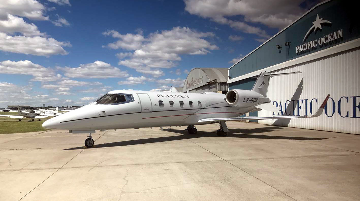 El learjet 60 LV-GQR de Pacific Ocean voló ayer desde San Fernando a Malvinas